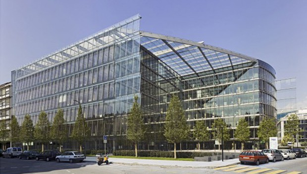 Swiss billionaires help create biotech campus