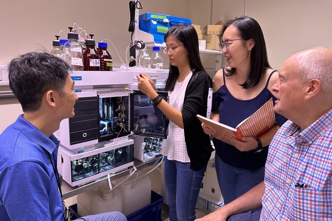 Newly discovered bacterial communication system aids antimicrobial ...